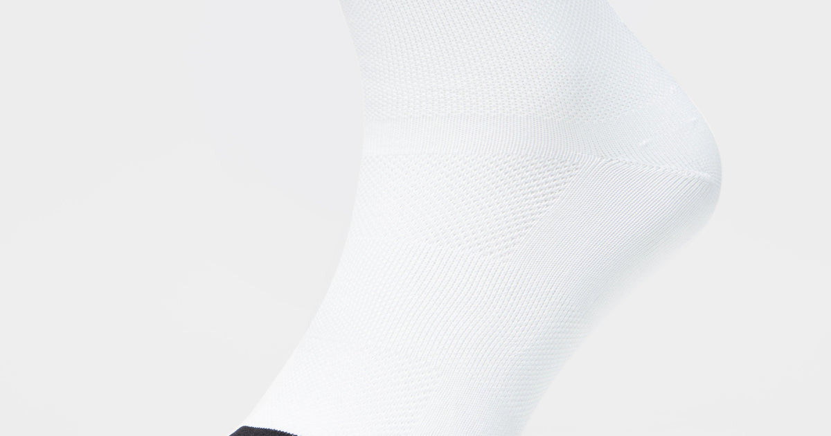 White Gore Men's Light Mid Socks – Millets
