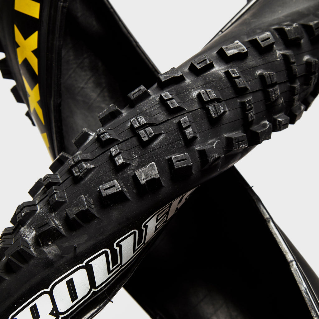 Black Maxxis MTB High Roller II 29x2.30 Tyre – Millets