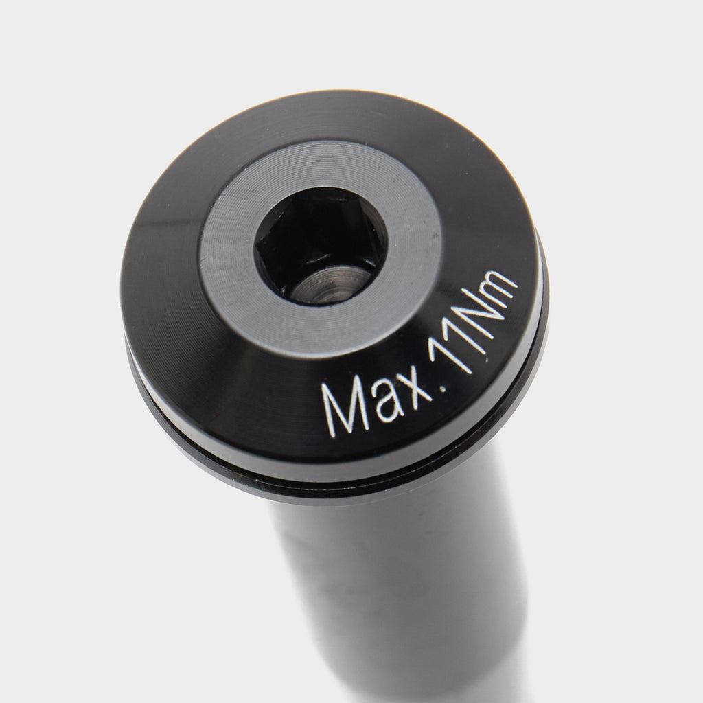 Black Polygon Siskiu D7 Axle – Millets