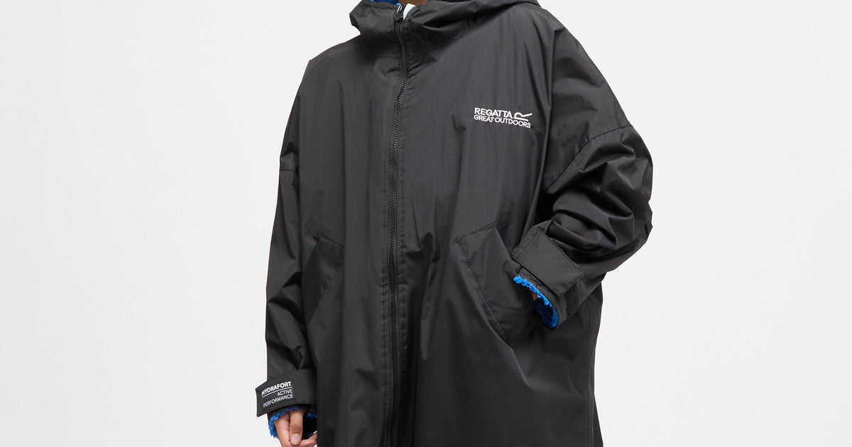 Black Regatta Kids’ Waterproof Changing Robe – Millets