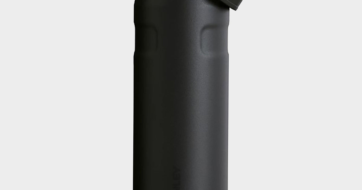 Black Stanley IceFlow™ Bottle Flip Straw 2.0 0.7L – Millets